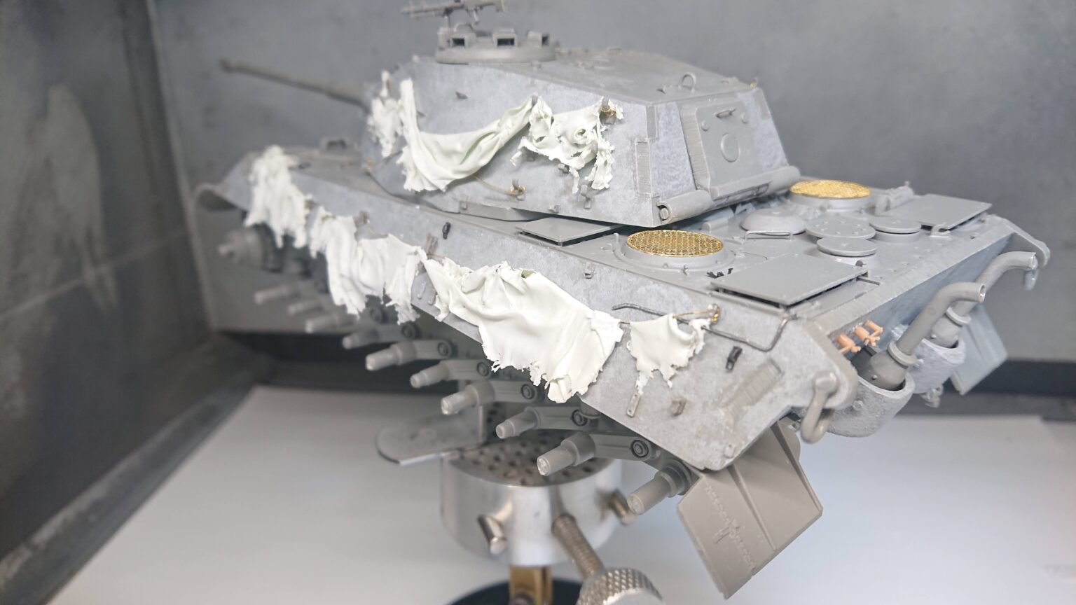 1/35 TAKOM KING TIGER LATE + Panzerartタコム キングタイガー 後期型 + Panzerart ドイツ国防 ...